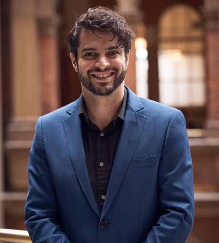 ADAPT - Navigating the Future: Valuable Insights from Futurist Simon Waller